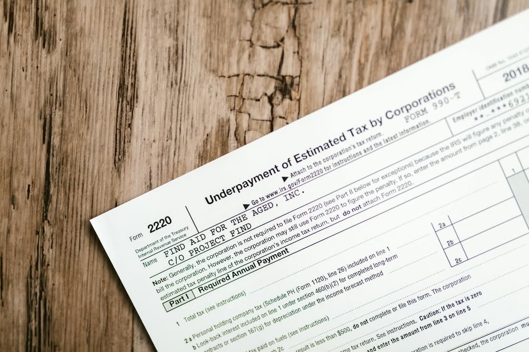Corporation Tax and Dividend Tax: UK Director's Guide | Holloway Davies